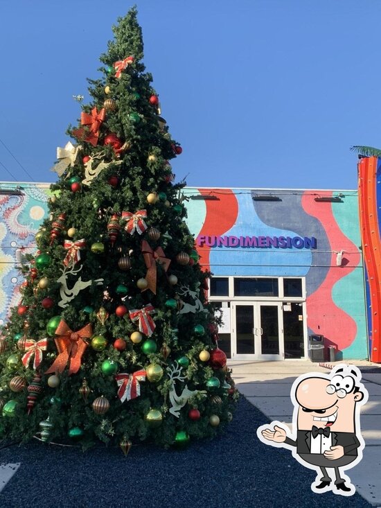 Menu at FunDimension Game Center restaurant, Miami