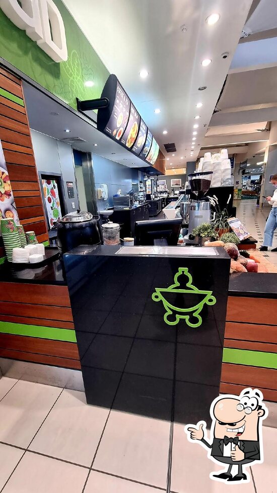 SumoSalad Sunshine Coast Airport in Marcoola - Restaurant menu and reviews