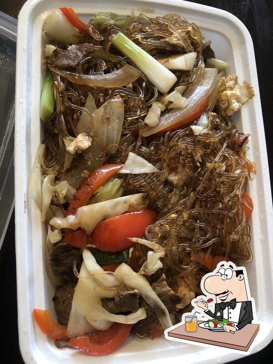 Lyeh Thai Restaurant, 501 N Main St in Akron - Restaurant menu and reviews