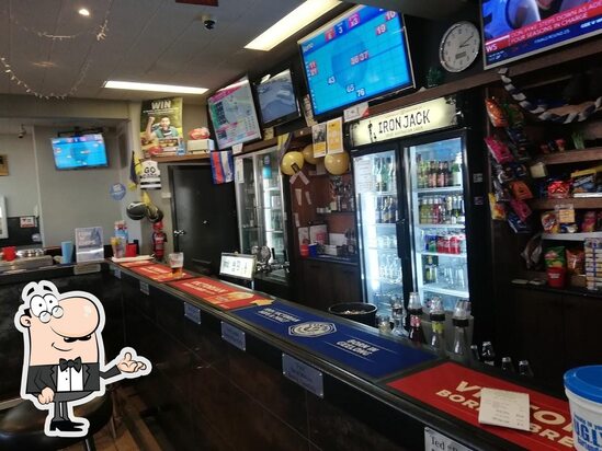Valern Hotel in Moonah - Restaurant reviews