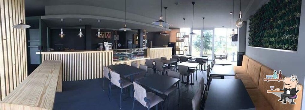 Pop cafe, Irivo - Restaurant reviews