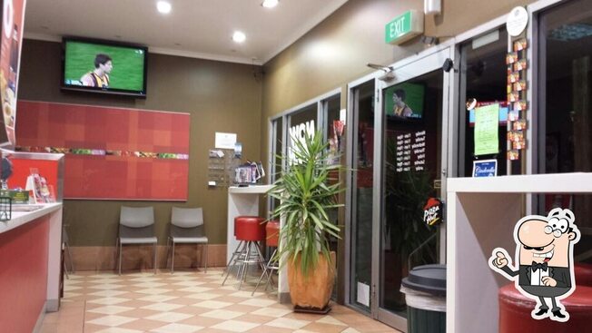 Pizza Hut, Golden Point - Restaurant menu, prices and reviews