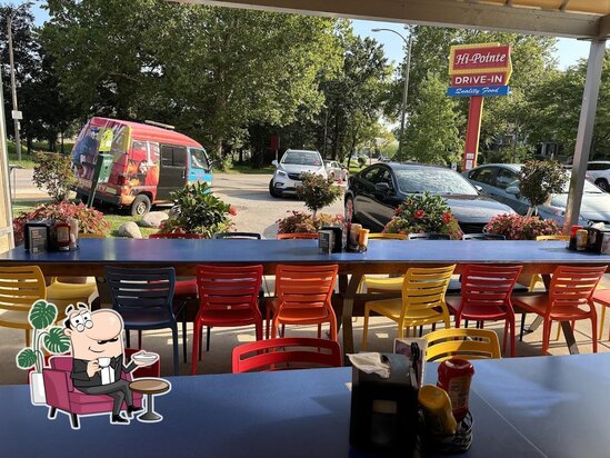 Hi-Pointe Drive-In, St. Louis - Restaurant menu, prices and reviews