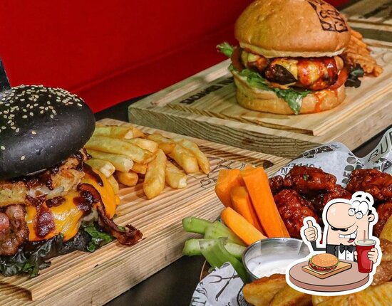 Zombie Burger Grill&Bar Suc. Rondinella, Tampico - Restaurant reviews