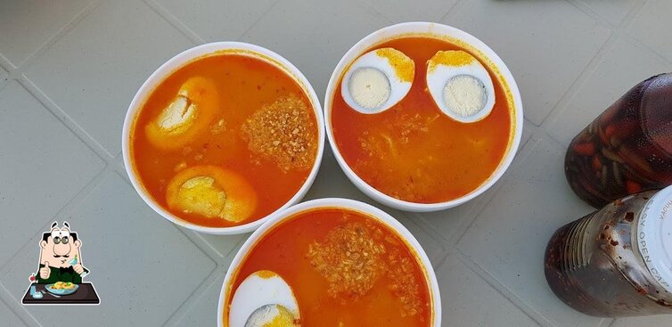 Batac Riverside Empanadaan restaurant, Batac - Restaurant reviews
