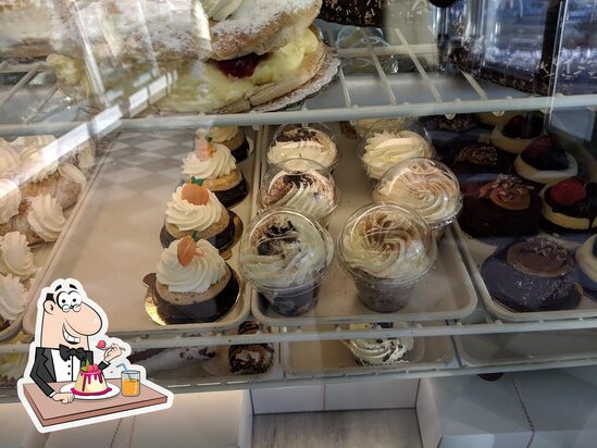 Borrelli's Pastry Shop in Coventry - Restaurant reviews