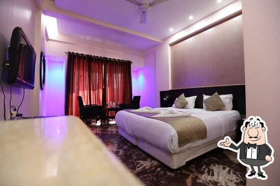 Hotel Aristro Lonavala, Lonavala, Bus Stand - Restaurant reviews