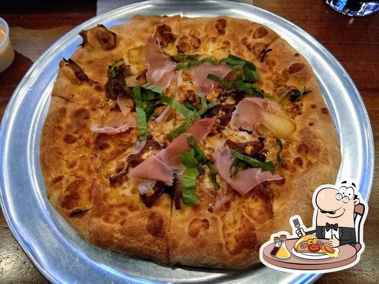 Menu at Pinthouse Pizza pizzeria, Round Rock