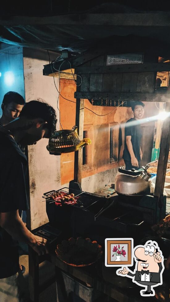 Angkringan Latar Omah pub & bar, Sungai Liat - Restaurant reviews