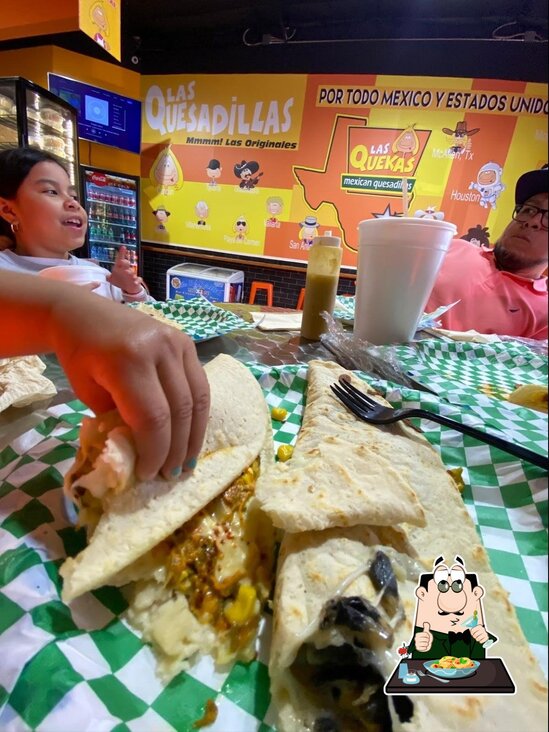 Las Quekas Military, San Antonio - Restaurant menu, prices and reviews