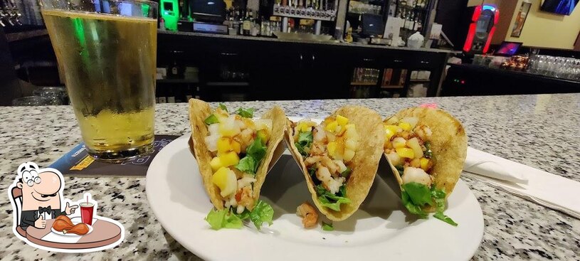 2 Dogs Pub in Iowa City - Restaurant menu and reviews