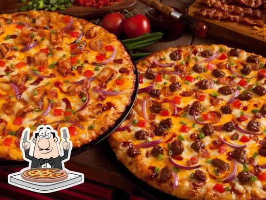 Round Table Pizza, 1691 E Noble Ave in Visalia - Restaurant menu and ...