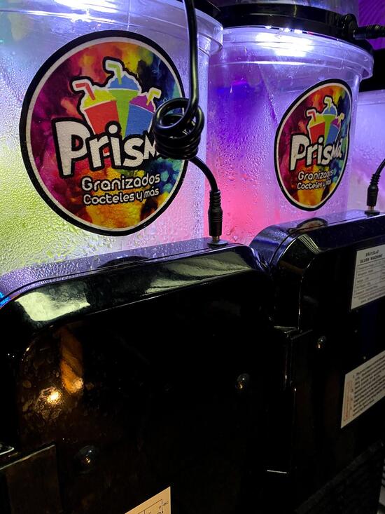 Carta del pub y bar Cócteles y granizados prisma, Sabaneta