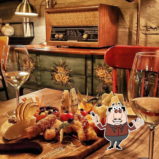 Friends Avenue - Restaurant menu, prices and reviews