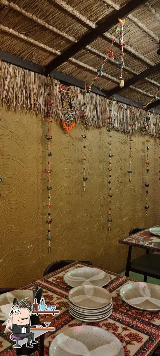 Royal Indian Hut, Paradise Point - Restaurant menu, prices and reviews