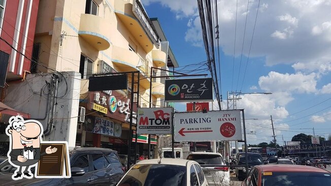 Buzz Premium Internet Cafe - Makati branch, Makati - Restaurant reviews