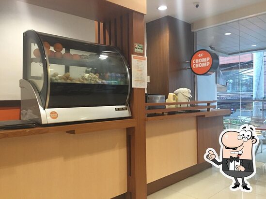 Chomp Chomp, Manila, Vito Cruz - Restaurant menu, prices and reviews