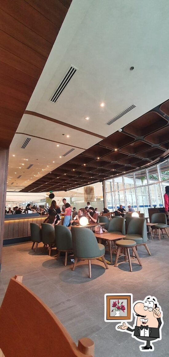 Starbucks SM City Sto. Tomas, Santo Tomas - Restaurant reviews