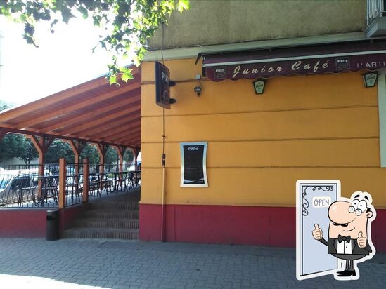 Carta de Junior Café, Dunaújváros