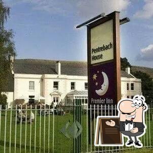 Pentrebach House Table Table in Merthyr Tydfil - Restaurant reviews