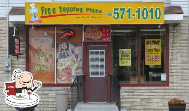 Menu at Free Topping Pizza restaurant, Oshawa, 165 Simcoe St S