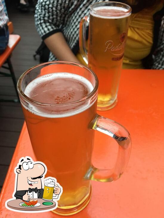 Sauf Haus Bier Hall & Garten in Washington - Restaurant reviews