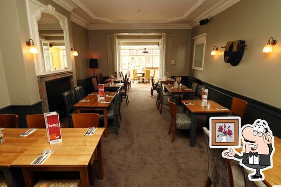 Coombe Lodge Beefeater in Croydon - Restaurant menu and reviews
