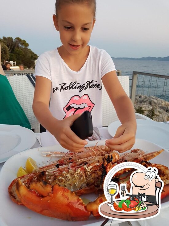 Bracera pub & bar, Petrčane - Restaurant reviews