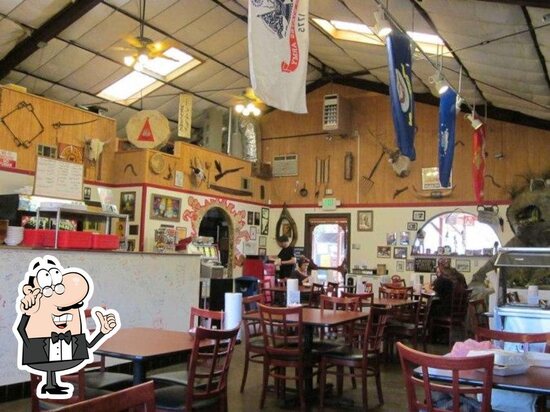 Menu at Red House BBQ, Tehachapi, 426 E Tehachapi Blvd