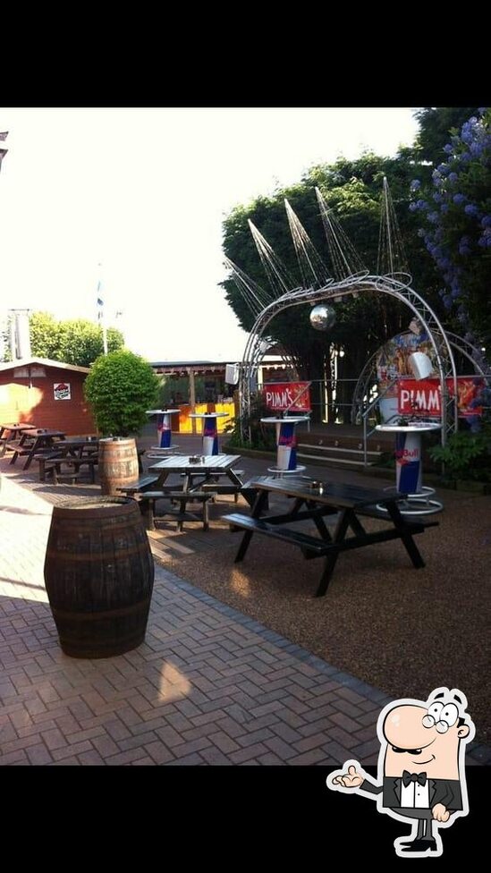 Menu at The Lion Bar & Club, Walsall, 41 Birchills St