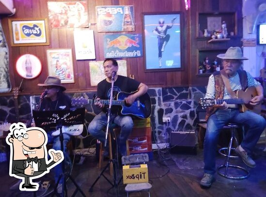 ต๋องบาร์ คาเฟ่ - Tong Bar Cafe, Chiang Mai - Opiniones del restaurante