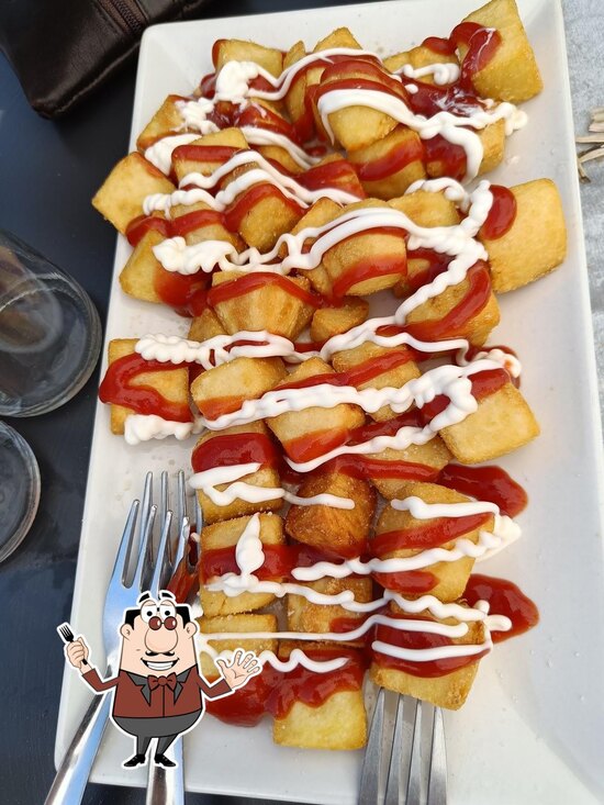 Oasis pool bar in Torreperogil - Restaurant reviews