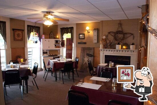 Menu at Main Street Ristorante and Primitive Gift Shop restaurant, Newport