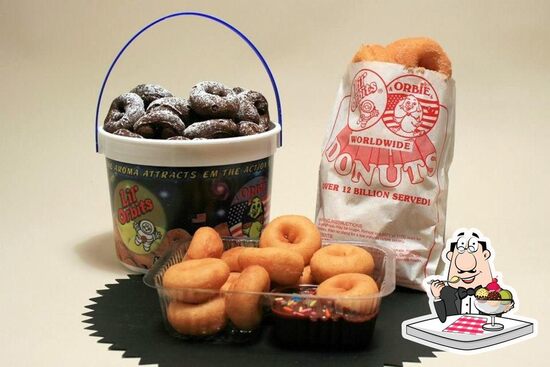 Lil orbits mini donuts restaurant, Manila, Worldwide Corporate Center ...