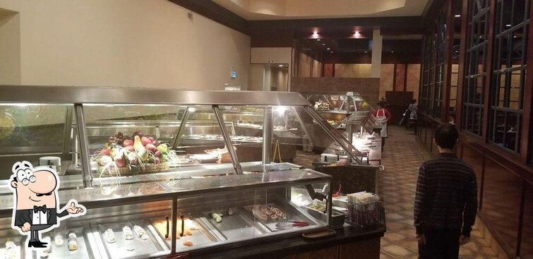 Buffet Chinois Fu Lam restaurant, Montréal, Boulevard Cote Vertu Ouest ...
