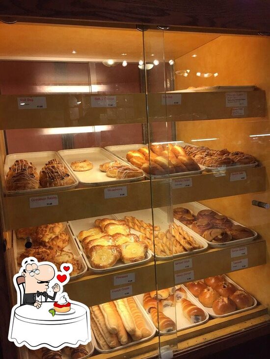Pastry House Hippo in Arlington Heights - Restaurant menu and reviews