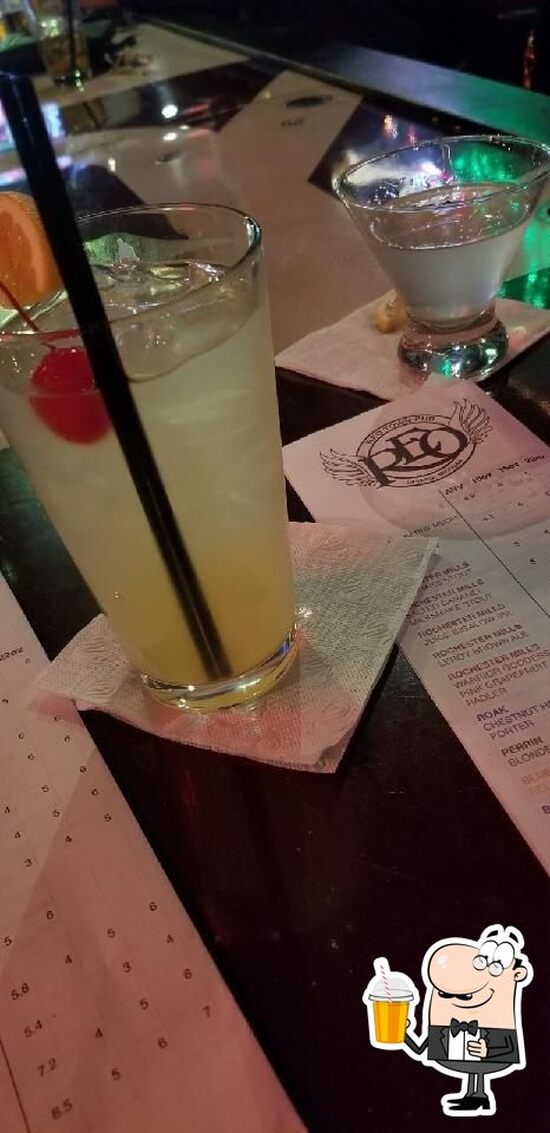 Menu at Reo Town Pub, Lansing