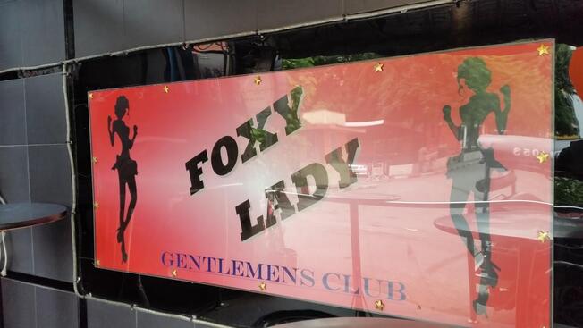Pub y bar Foxy Lady Go Go Chiang Mai, Thailand - Opiniones del restaurante