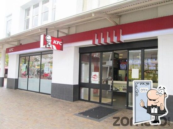 KFC Stellenbosch restaurant, Stellenbosch, Drostdy Centre - Restaurant ...