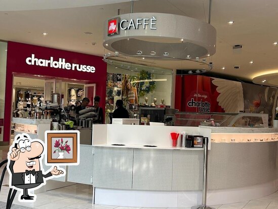 Menu at illy Caffe American Dream, East Rutherford