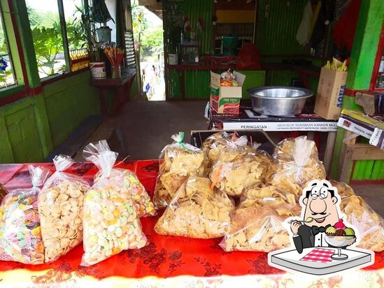 Menu at CLICK NAEMBI (Namang Lik Coffee & Edooks Megelli Biker), Medewi