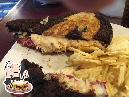 Paradise Pub in Monaca - Restaurant menu and reviews