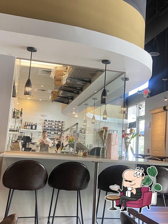 Pizzeria Omaggio, Charlotte - Restaurant menu, prices and reviews