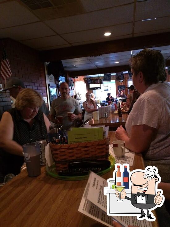 Menu at Hooterville Inn pub & bar, Blue Mounds