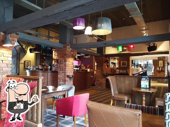 Menu at Pump House pub & bar, Swansea