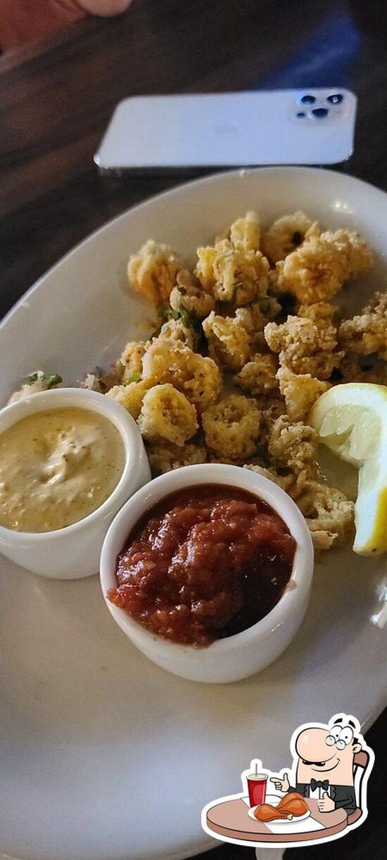 Hickory Restaurant + Bar in Camas - Restaurant menu and reviews