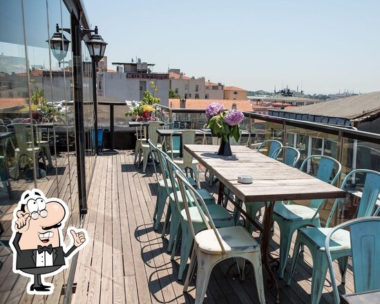 Zula Galata Rooftop Bar, Istanbul - Restaurant menu, prices and reviews