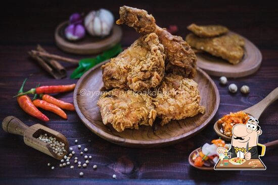 Menu at AYAM GEPREK PAK DHE MOMON LUBEG restaurant, Padang
