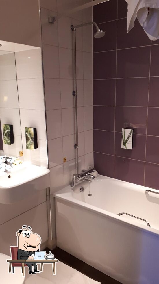 Premier Inn Eastbourne Town Centre hotel in Eastbourne - Restaurant reviews