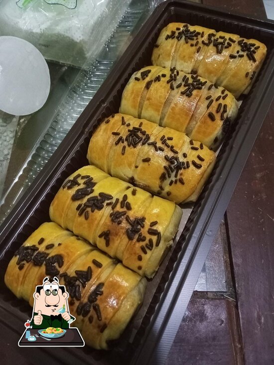 Menu at Isty Bakery, Serang